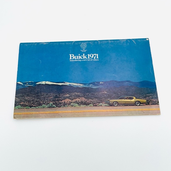 Buick | Other | 971 Buick Sales Brochure Riviera Electra Estate Wagon ...